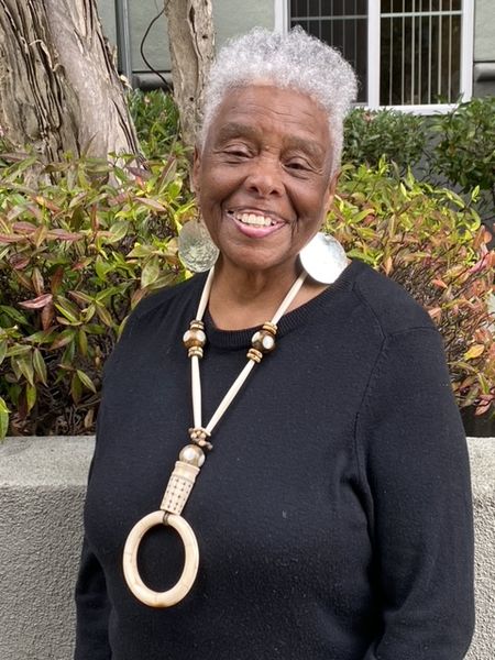 Midgett's Bookstore – Explore Mary Midgett's many stories and novelas